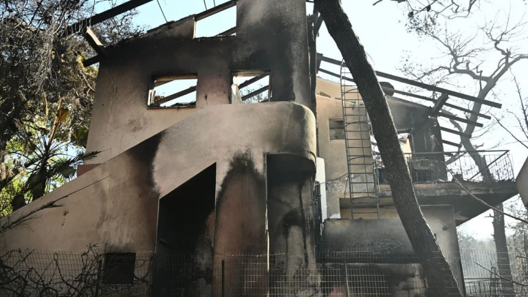 Φωτιά στην Αττική: Μεγάλες καταστροφές σε Άνω Βριλήσσια και Πάτημα ...