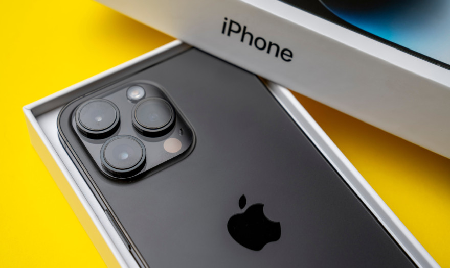 Το iPhone θα χρησιμοποιήσει την Alibaba AI στην Κίνα | Economistas.gr