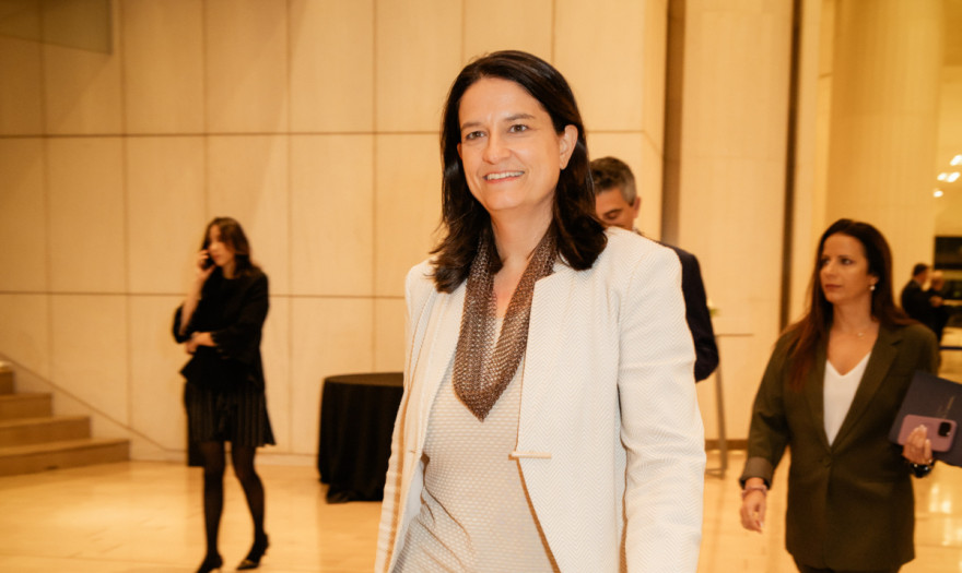 Κεραμέως: Περισσότερες συλλογικές συμβάσεις και αυξήσεις μισθών στις ...