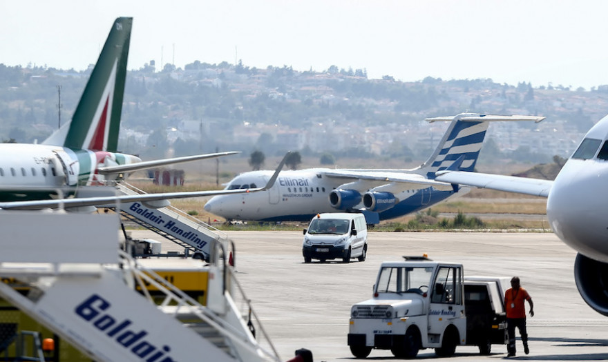 ΣΔΙΤ στα αεροδρόμια αλλά με όρια, λέει ο Χρ. Σπίρτζης | Economistas.gr